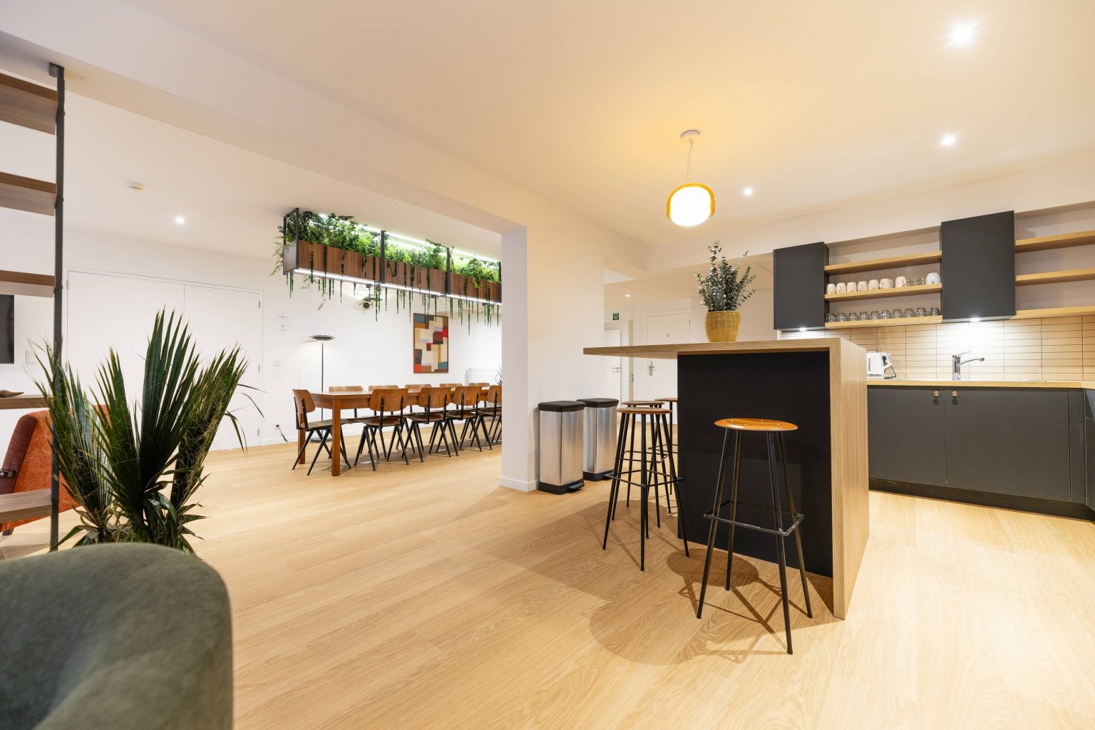 Des rideaux pour l'espace de Coliving Holla Bruxelles